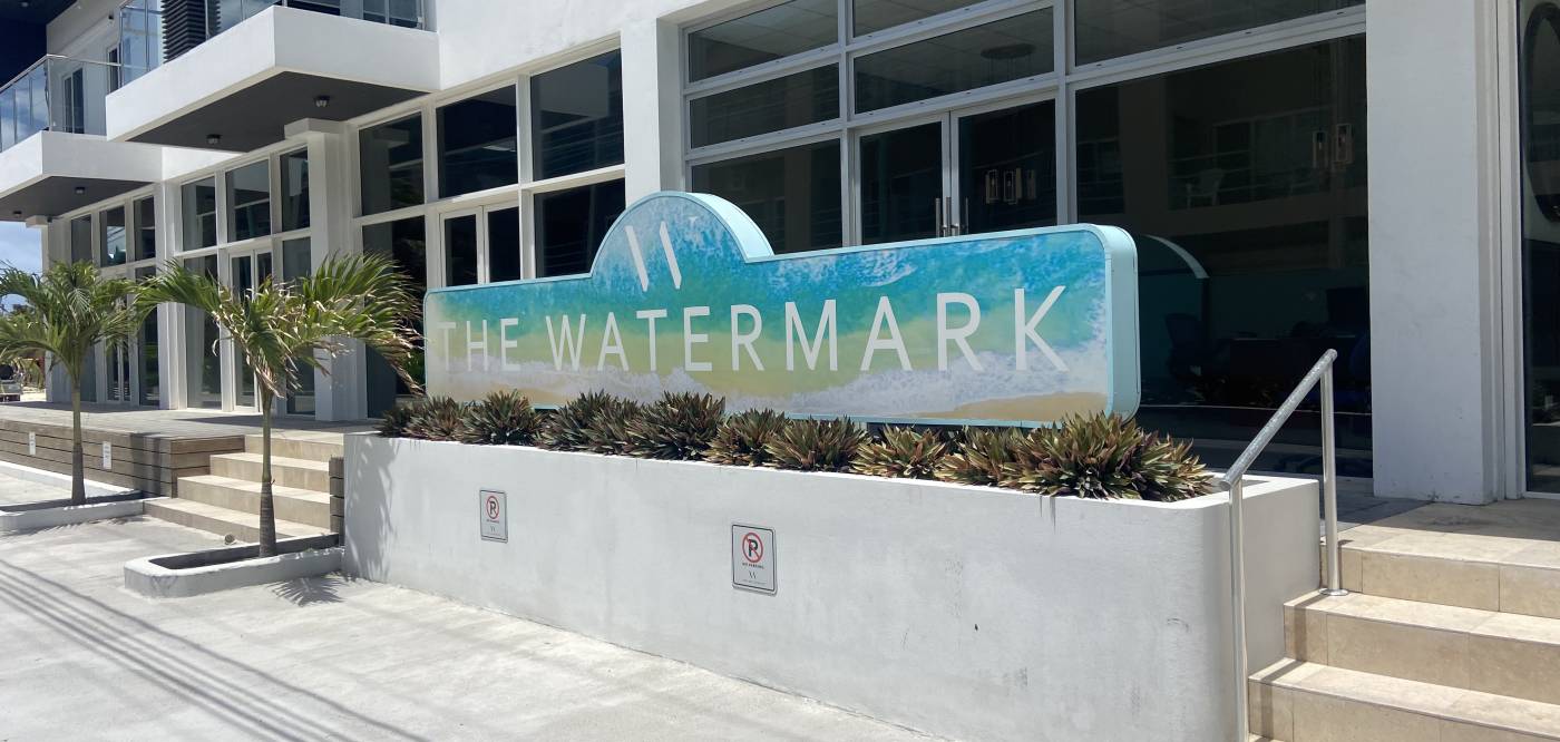 Watermark Hotel | Stay Floreo